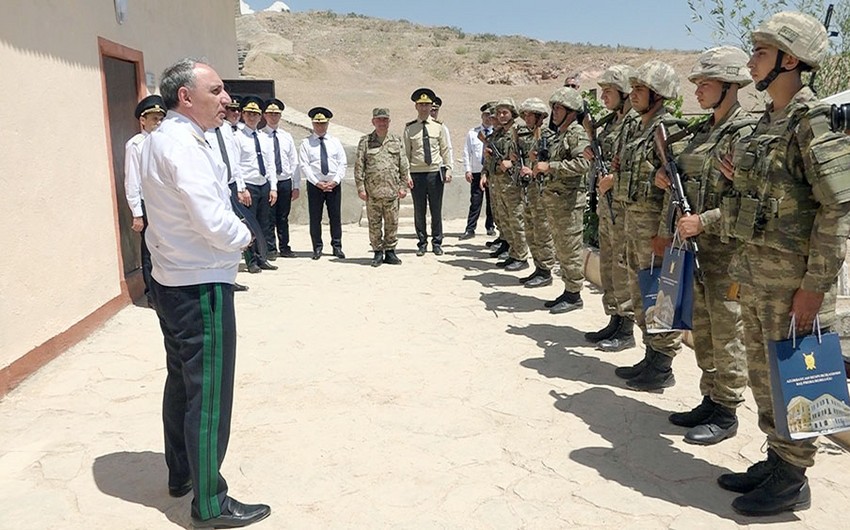 Azerbaijan's prosecutor general meets servicemen in Nakhchivan | Report.az Azerbaijan's prosecutor general meets servicemen in Nakhchivan | Report.az